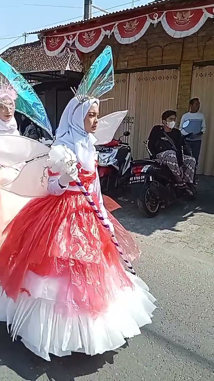 Uteran #karnaval #madiun #parade # #pesawat #pesawattempur #hutri78 # ...