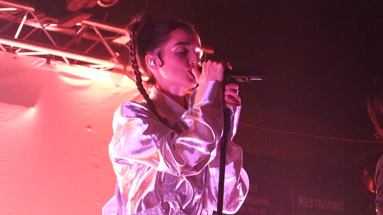 Poppy - Sick of the Sun @ Brighton Music Hall, Boston 02-05-20 - YouTube