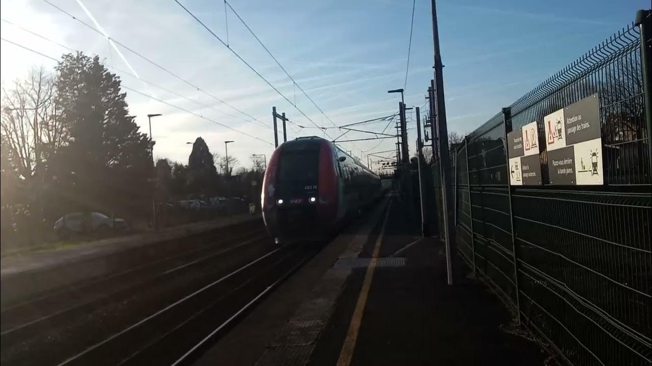 ( Transilien P): Départ d'un AGC Carmillon - YouTube