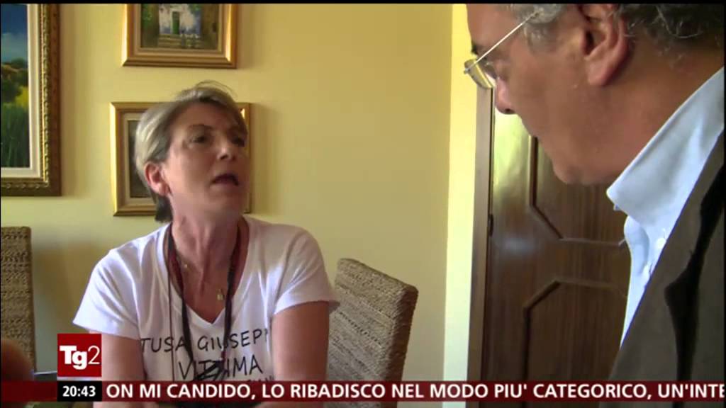 Giuseppe Tusa - servizio mamma Adele - RAI tg2 del 13-08-2013 ore 20:30 ...