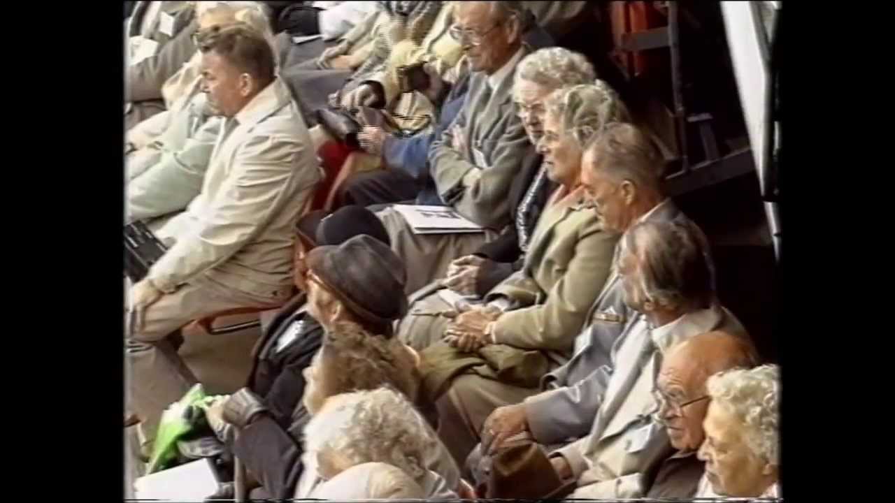 Blitz 50th Anniversary Commemorations at LFB HQ & St Paul's.1990. - YouTube