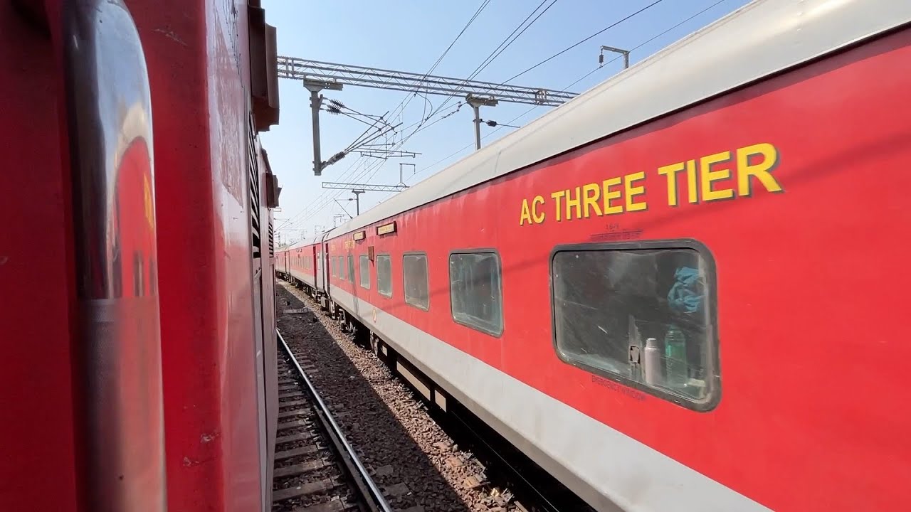 Pune Kanniyakumari Exp meets Kanniyakumari Pune Express | Indian ...