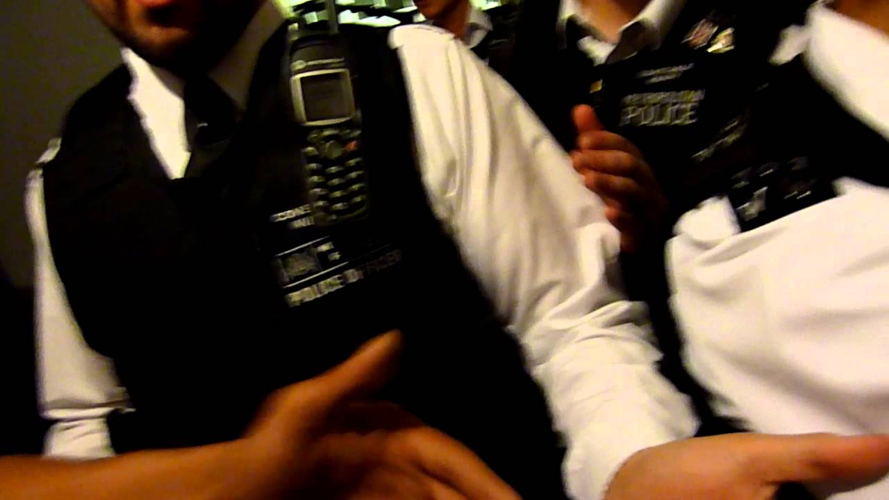 police abusing authority 07/07/2014 - YouTube