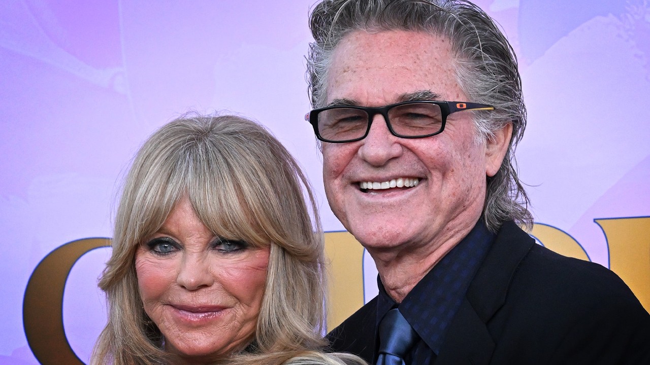 Glaring Red Flags In Goldie Hawn & Kurt Russell's Relationship - YouTube