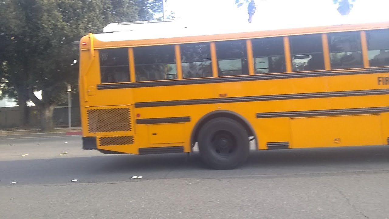 2015 First Student Thomas Saf T Liner HDX 160300 - YouTube