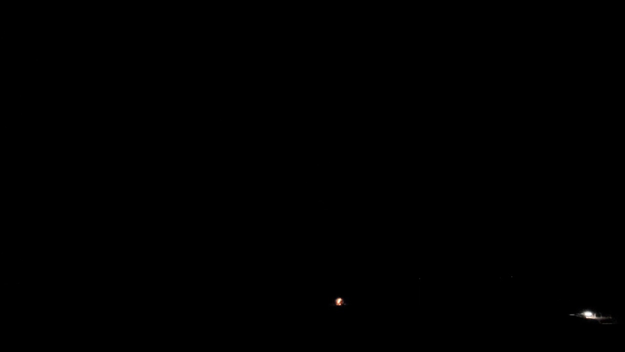 Raccoon Fireworks- King Dragon shells - YouTube