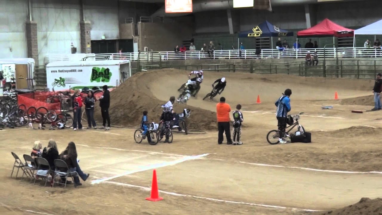 36-40 Intermediate Round 2 1-21-12 Rad Canyon BMX Indoor - YouTube