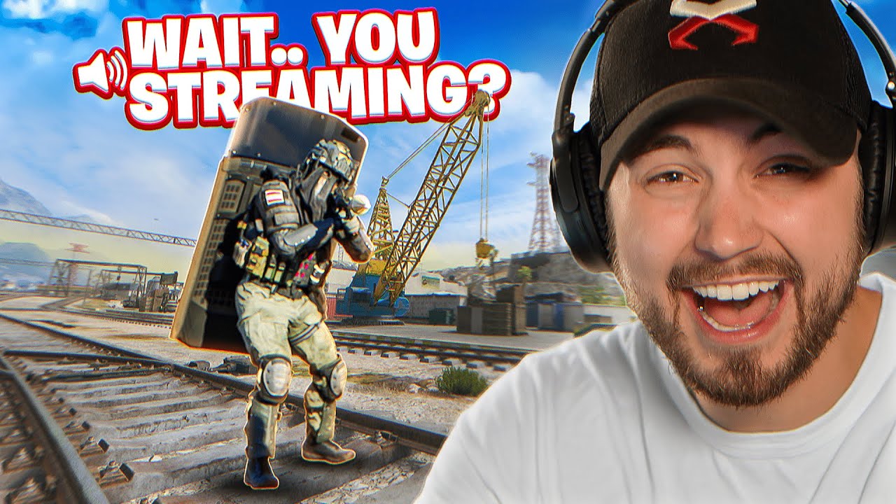 I Met the Funniest Player in Warzone Random Duos! - YouTube