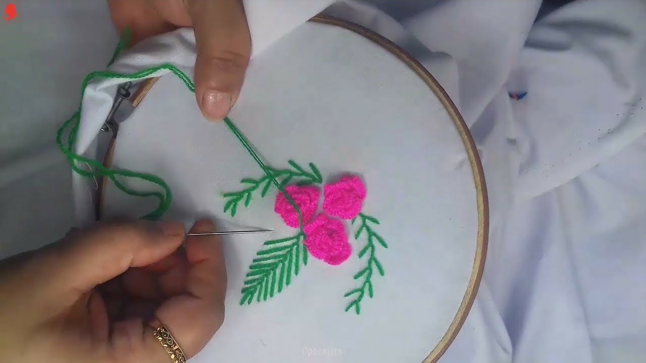 কাস্টন,ফেদার এবং ফিসবোন সেলাই দিয়ে শাড়ি,ওড়না,কুশন কভারে গোলাপ ফুল ...