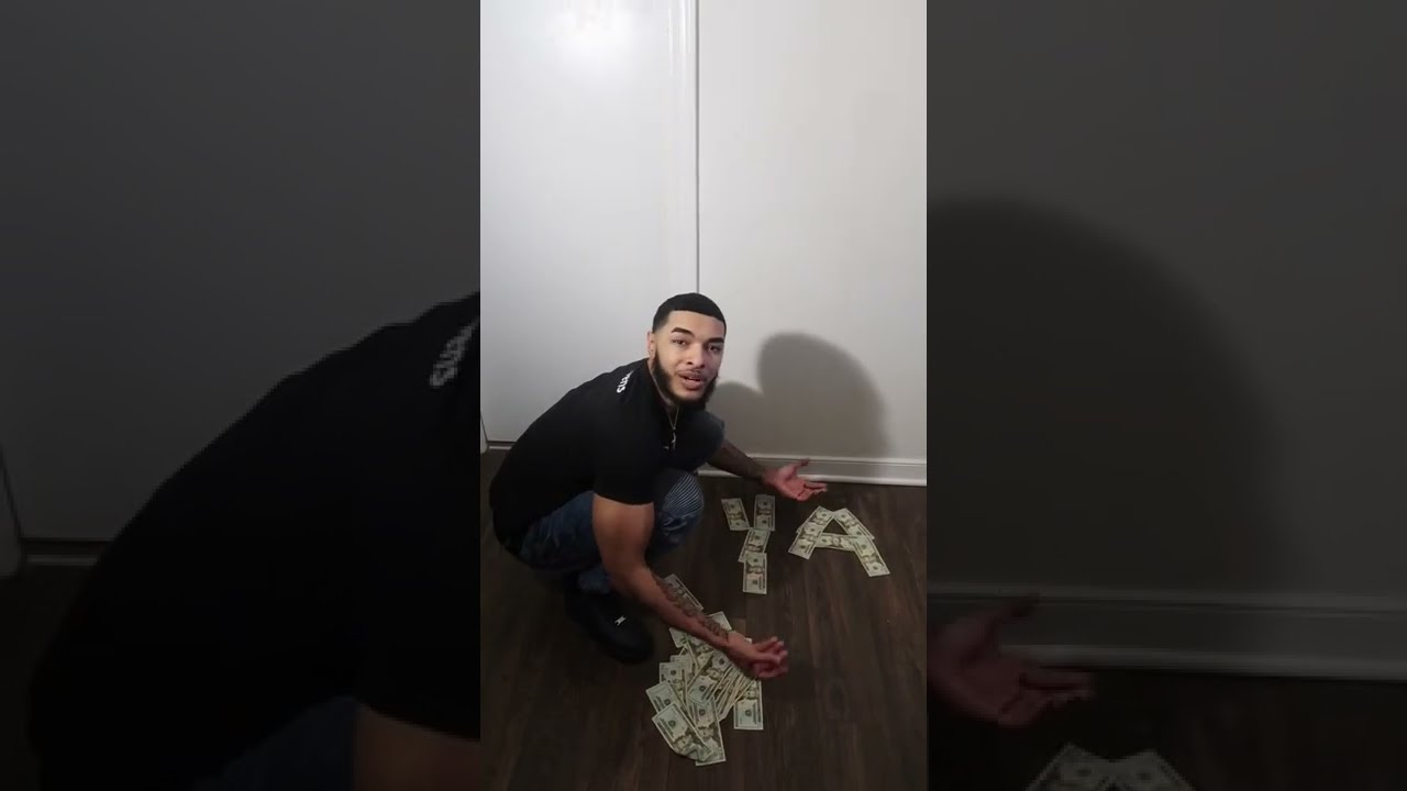 How dudes flex money in pictures 😂📸 - YouTube