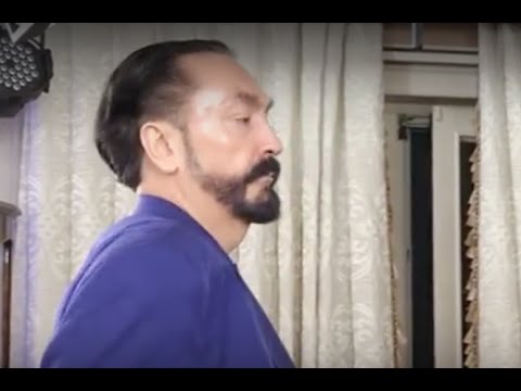 Adnan Oktar dans etti, stüdyo yıkıldı...