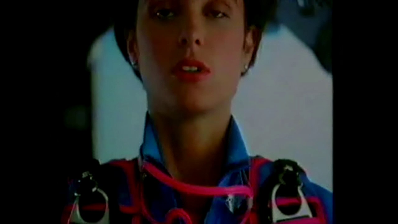 Old UK Bodyform Plus Ad - YouTube