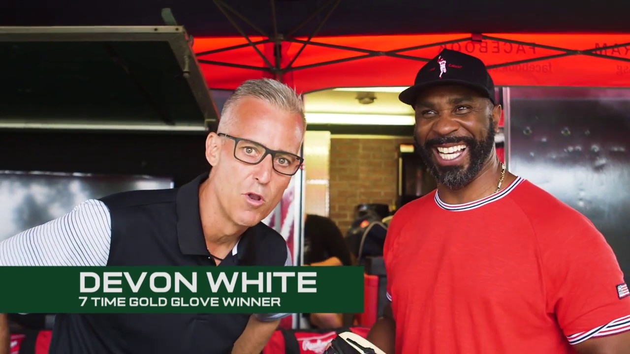 Devon White and his Rawlings Glove - YouTube