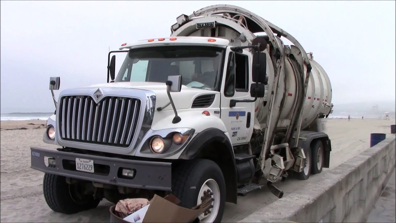 International Workstar / Pak Mor HLR Container Retriever "ASL" - YouTube