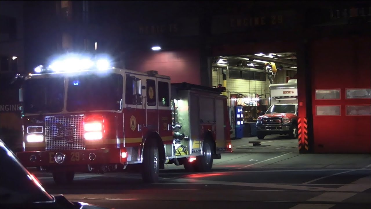 Philadelphia, PA Fire Department Engine 29 Responding - YouTube