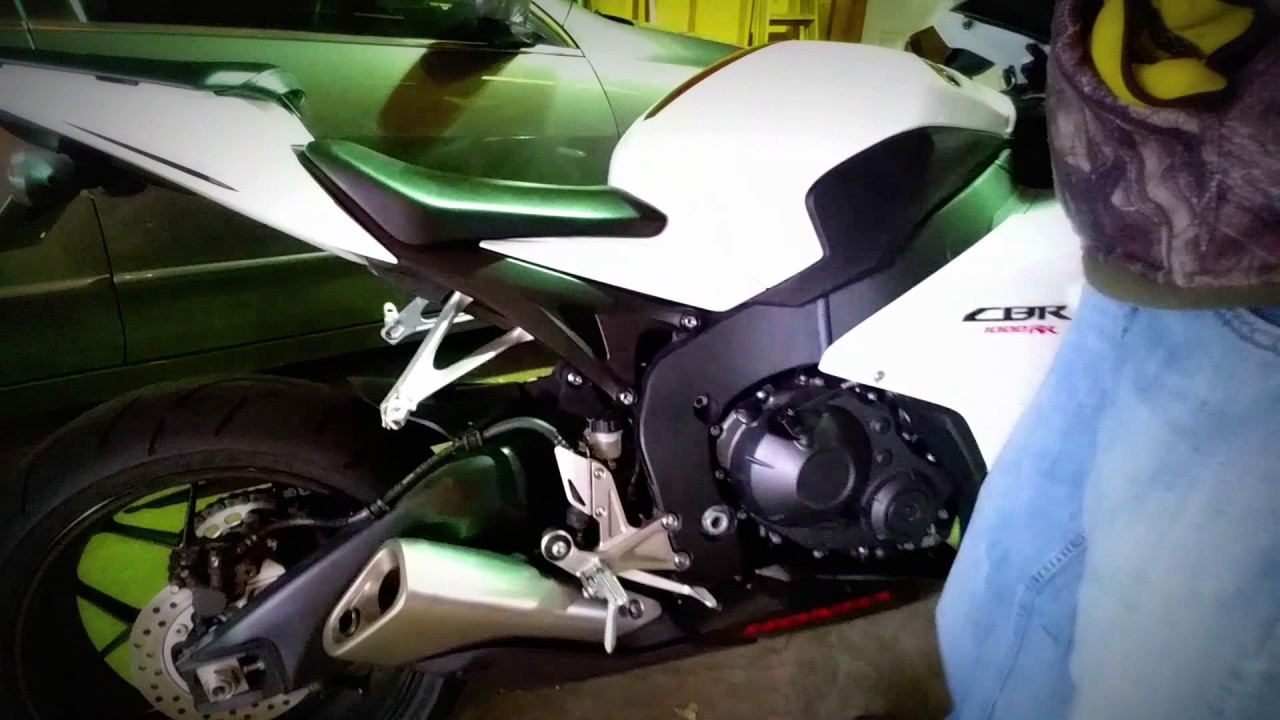 Toce Exhaust on a 2014 Honda CBR1000rr - YouTube