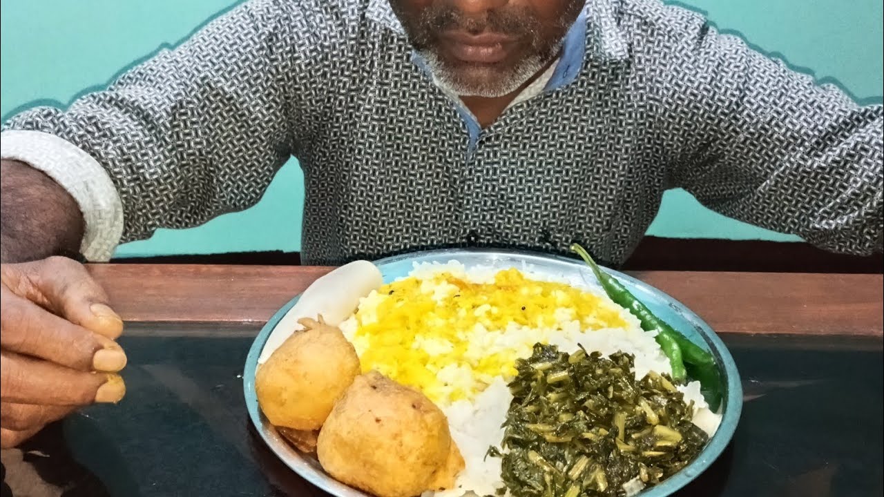 EATING SPICY DELICIOUS DAAL CHAWAL, SAAG AND SALAD #ASMR/EATING SHOW ...