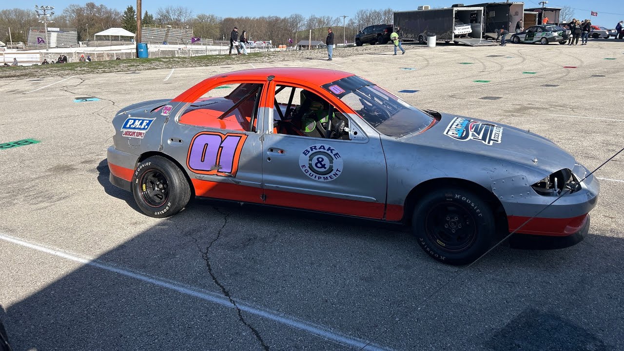 Jerry “bear” priesgen memorial race Super bees 4/21/24 - YouTube