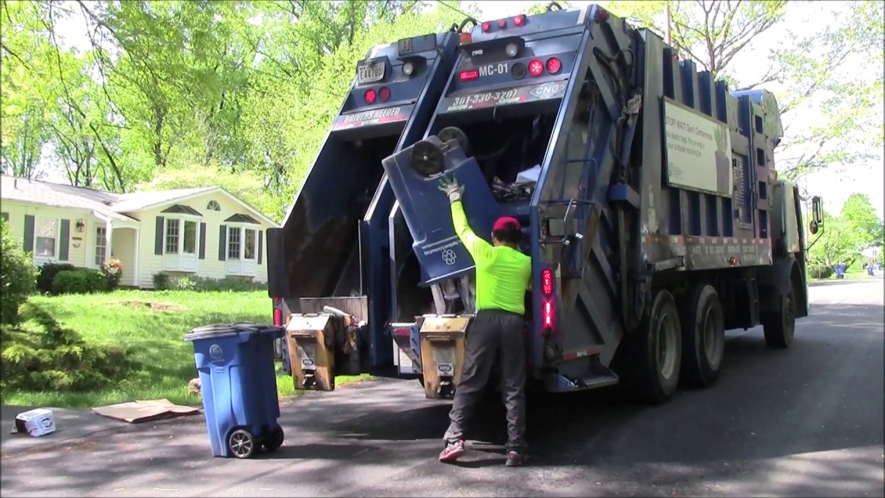 New and Old Heil Split Rear Loaders on Recycling - YouTube