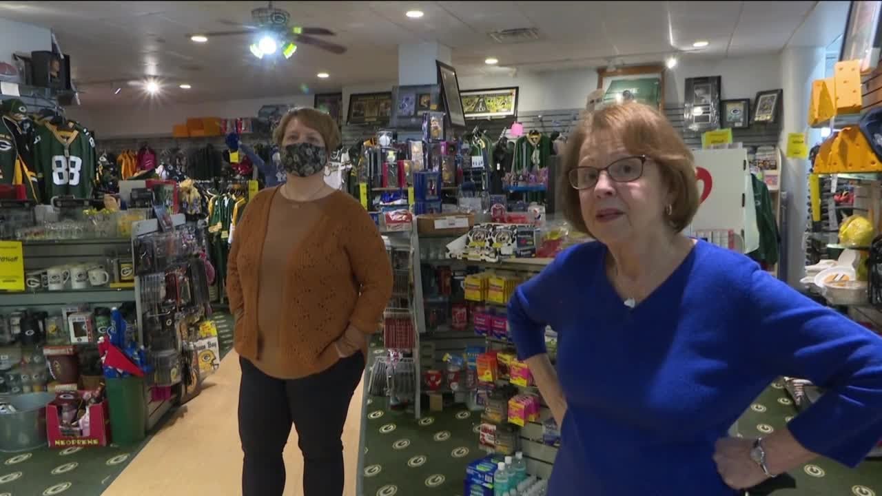 A Big Thank You Green Bay Austin Straubel Airport Gift Shop Won t a-big-thank-you-green-bay-austin-straubel-airport-gift-shop-won-t