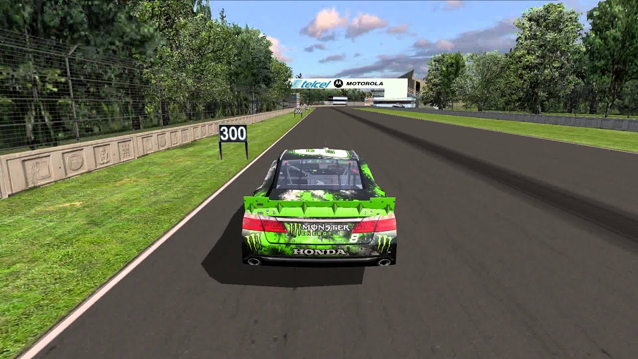 Lap around the Mexico City Oval - YouTube