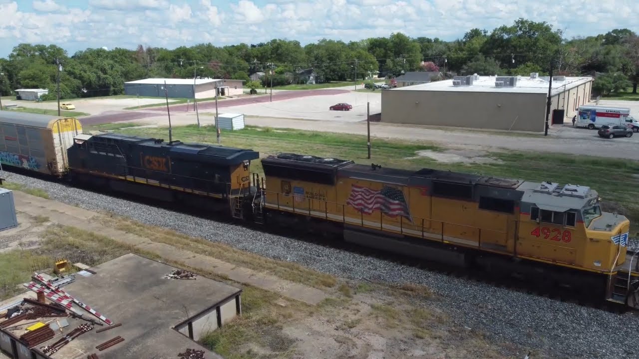 Southbound CSX 3130/UP 4928, Autorack Train, "Ennis Sub" Groesbeck, TX 11-22-2022 - YouTube