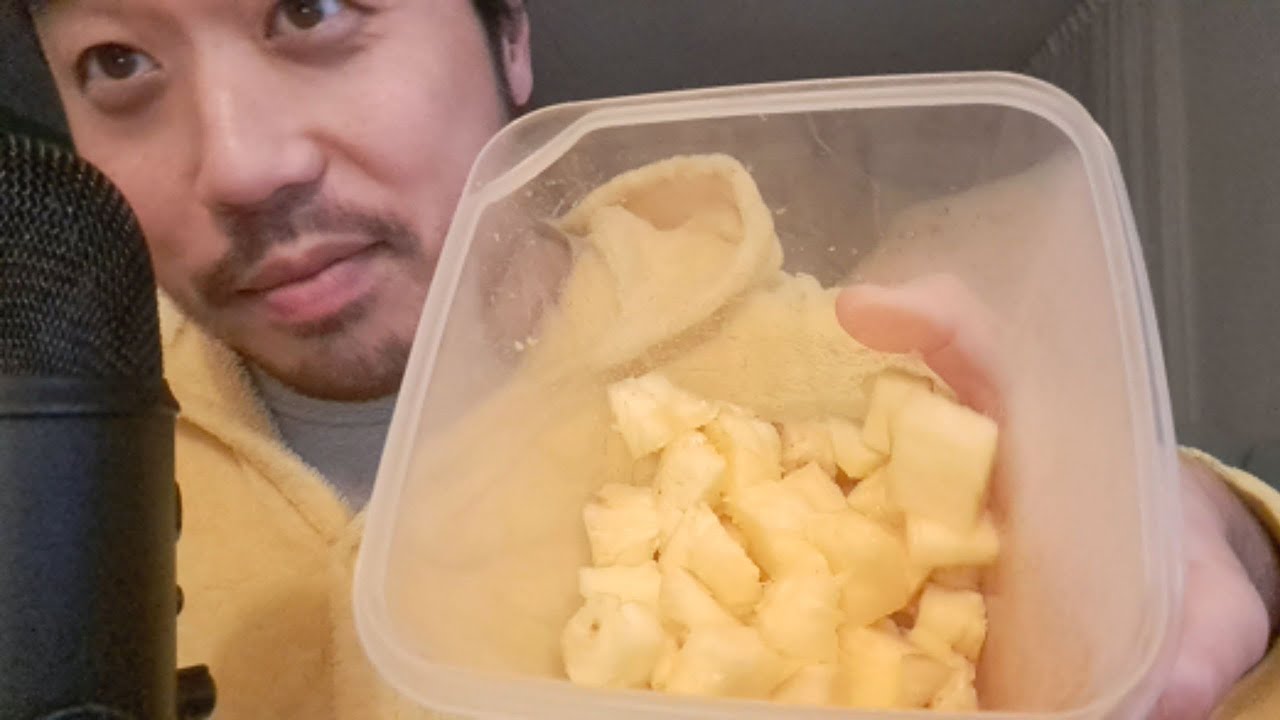 ASMR EATING SWEET & JUICY PINEAPPLE + AIR TRACING - YouTube