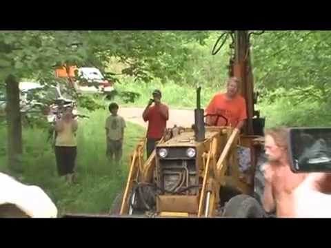 Tractor being used as redneck tow truck..mp4 - YouTube