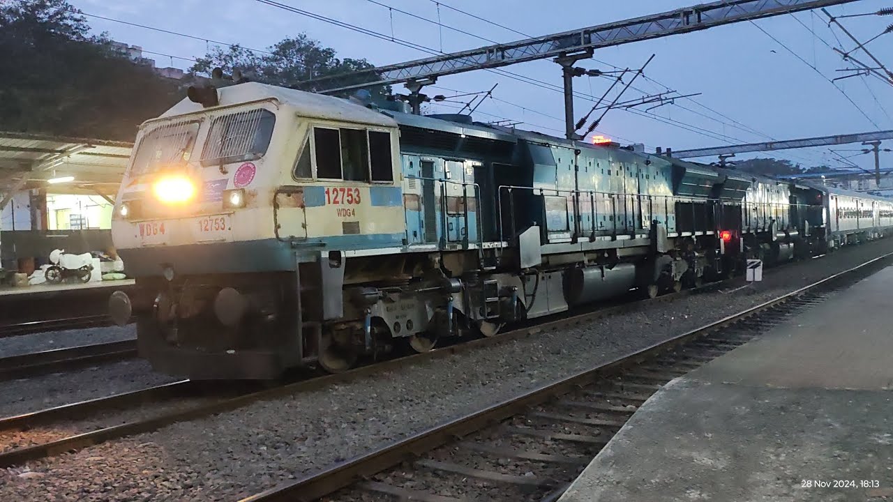 Brand New LHB rake pulled out of Ernakulam Town Station - YouTube