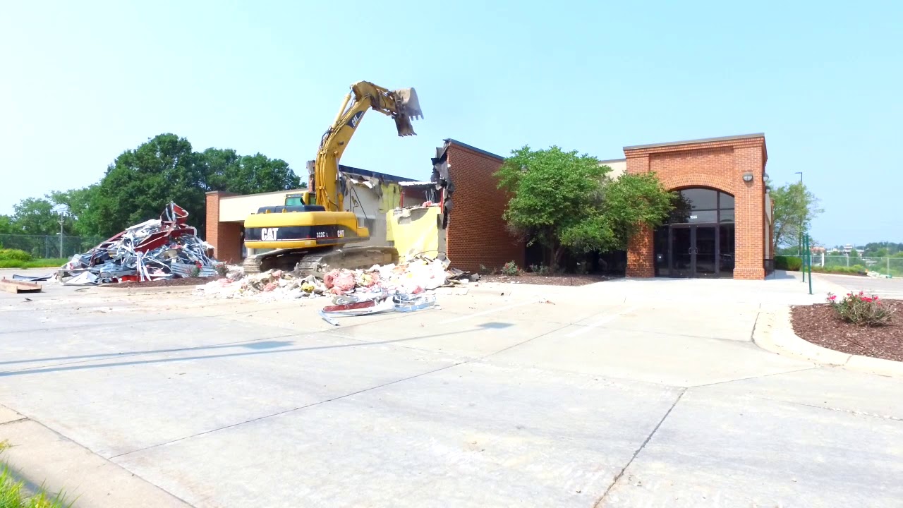 First National Bank demolition timelapse - YouTube