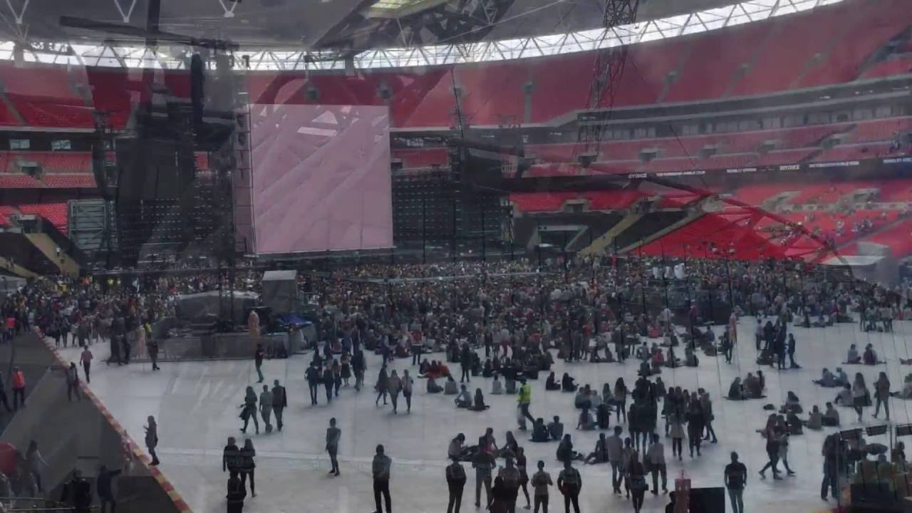 Beyoncé Formation World Tour at Wembley 3rd July 2016 - YouTube
