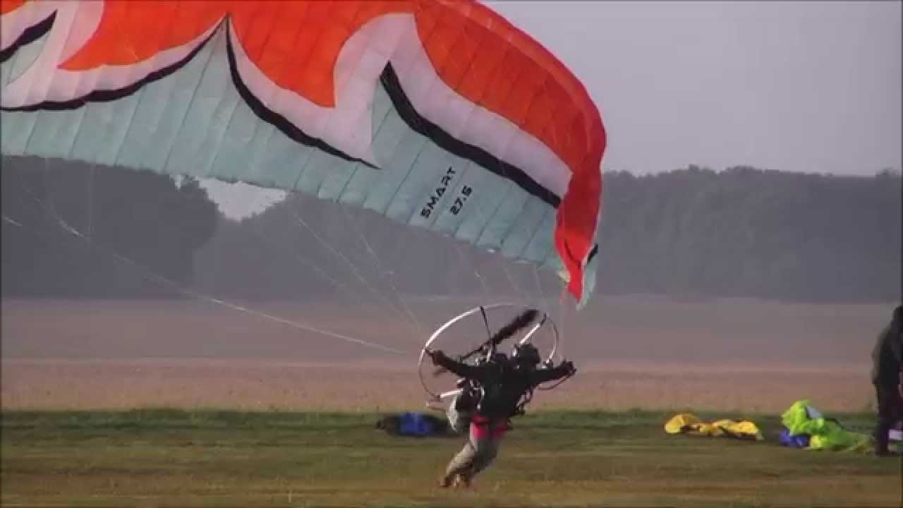 Stage Perf Pascal Vallée à L'Ecole Française de Paramoteur - YouTube