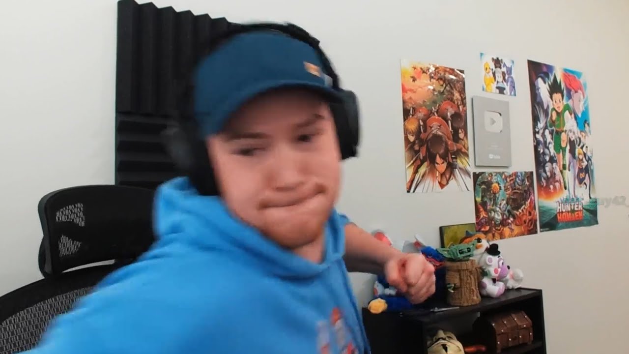 Obliterating My Monitor And Replacing It - YouTube