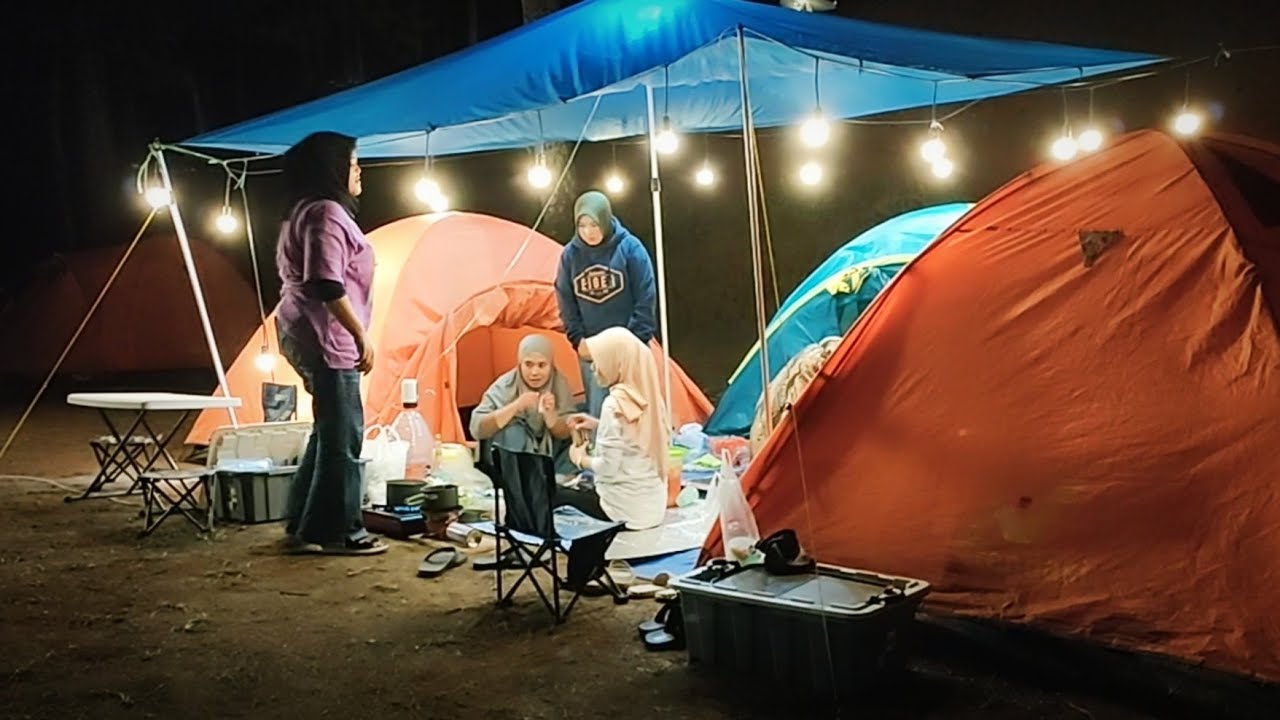 Camping keluarga di Batu Camp Site Coban Rais Batu Malang - YouTube