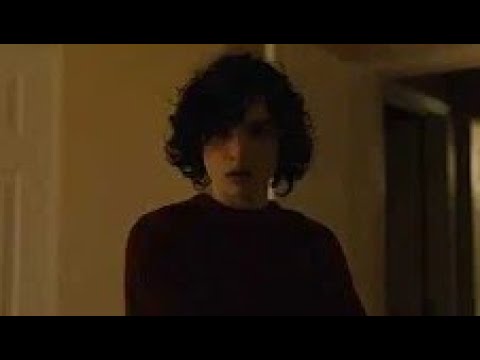 The Goldfinch FINN WOLFHARD Kiss scene - YouTube