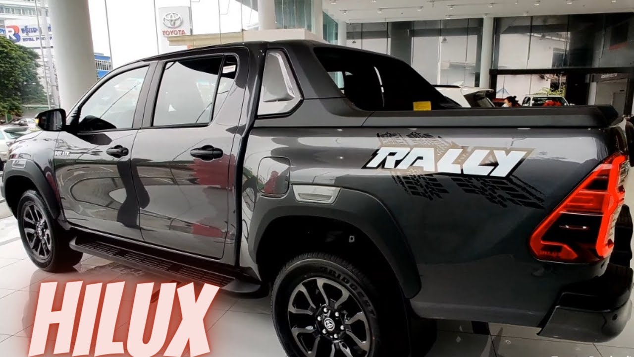 Toyota Hilux Revo Rally Adventure 4WD 2.8 L ₹30.40 Lakh 2024 Exterior ...
