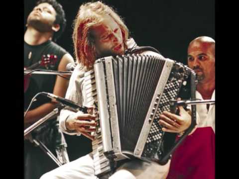 Chango Spasiuk e Isaco Abitbol \