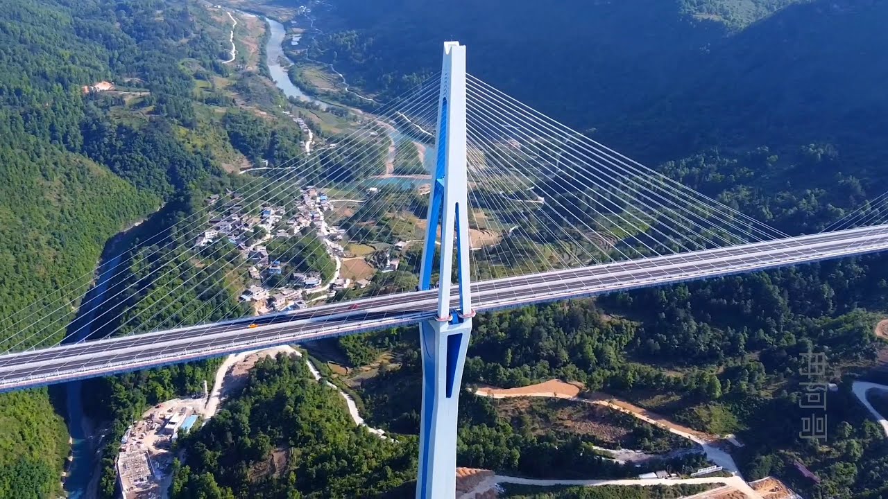 Aerial photography of the Pingtang Bridge in Guizhou, China, breaking ...