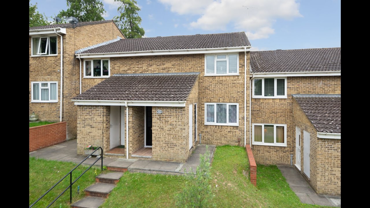 Goodall Close, Gillingham - Video Tour - YouTube