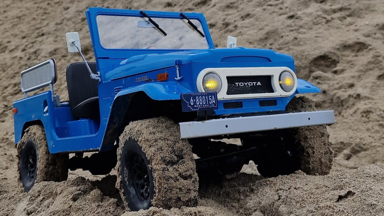 Transforming my FMS Toyota Fj40 1/10 Crawler into a Convertible! Epic ...