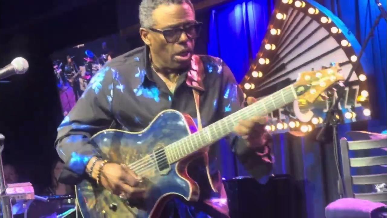 Norman Brown - That’s the way love goes - YouTube