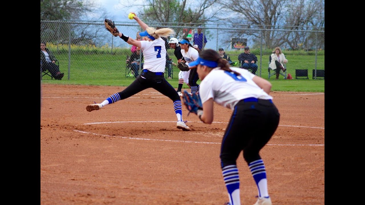 BULLDOG NATION TV: Lady Bulldogs Softball vs Medina Valley - YouTube