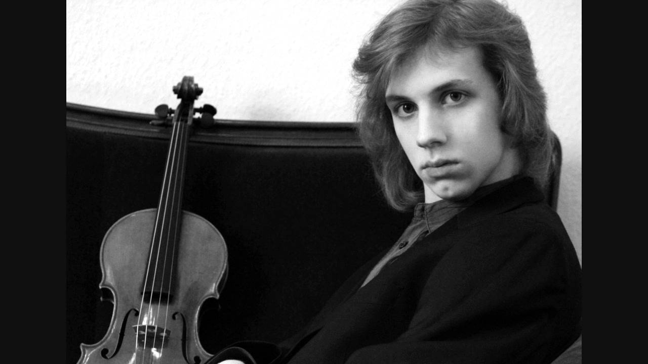Albrecht Menzel: Beethoven - Violin Concerto op.61 - 3rd mov. - YouTube