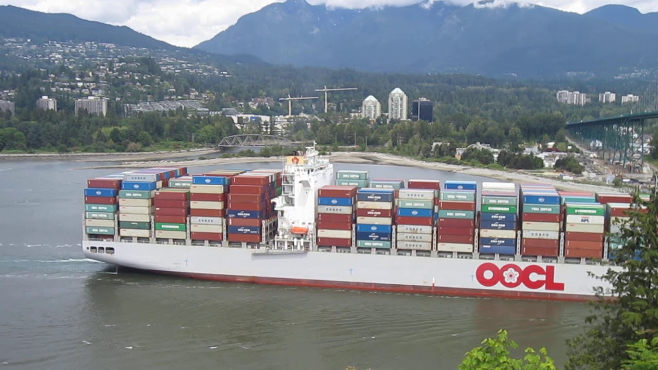 Container ship OOCL MIAMI passing Prospect Point in Stanley Park - YouTube
