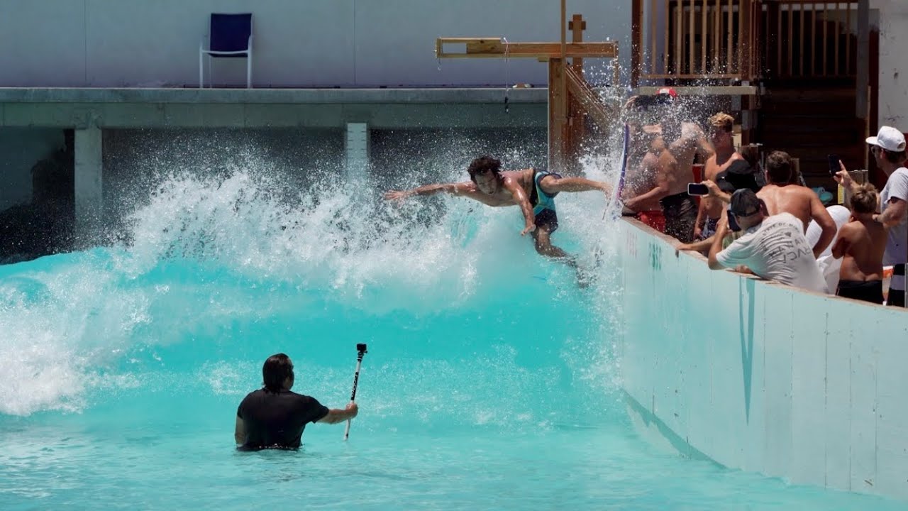 Ho's Surfing In Palm Springs - YouTube