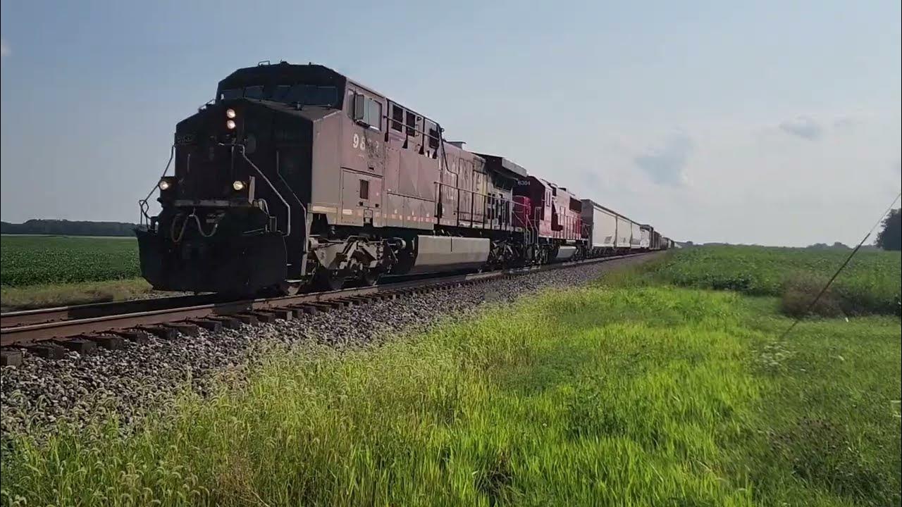 CP 9833 leads CPKC 230 near Blakeslee, OH - 3/03/2024 - YouTube