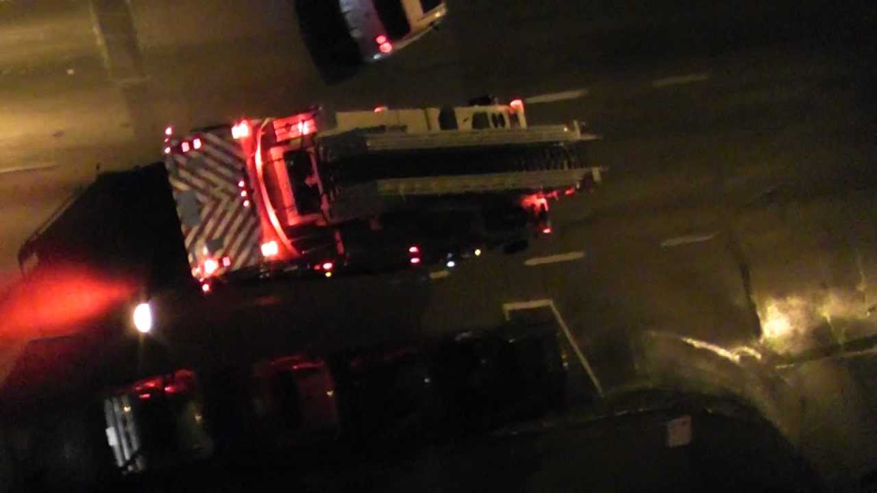 Vancouver Engine 7 & Ladder 7 Responding - YouTube