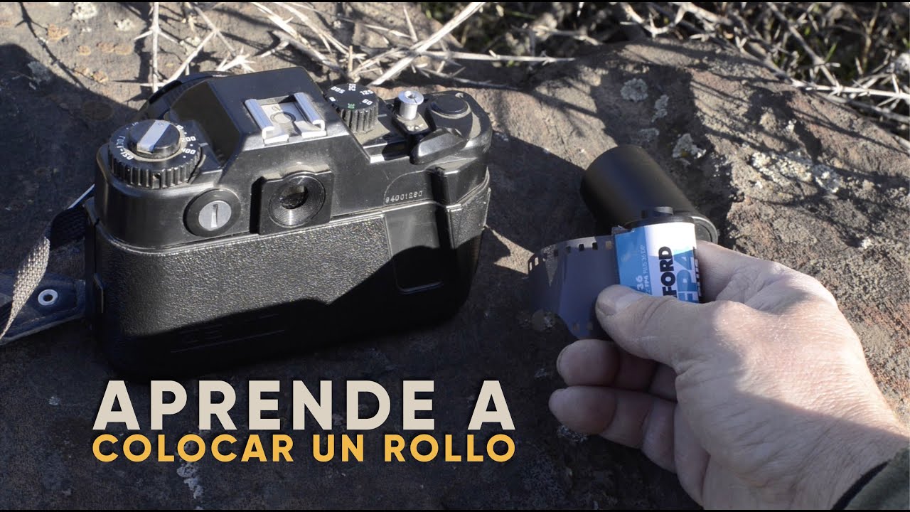Aprende a colocar un rollo en una cámara tradicional - YouTube