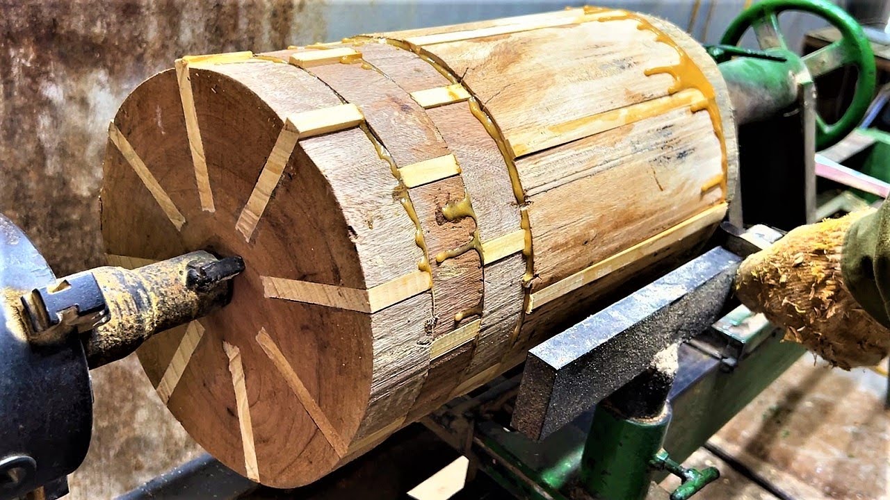 Amazing Woodturning Technique - Turning The Ugly Log Into A Super ...