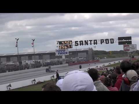 HUGE INCIDENT DRAG RACING! Amazing skill of driver prevents accident ...
